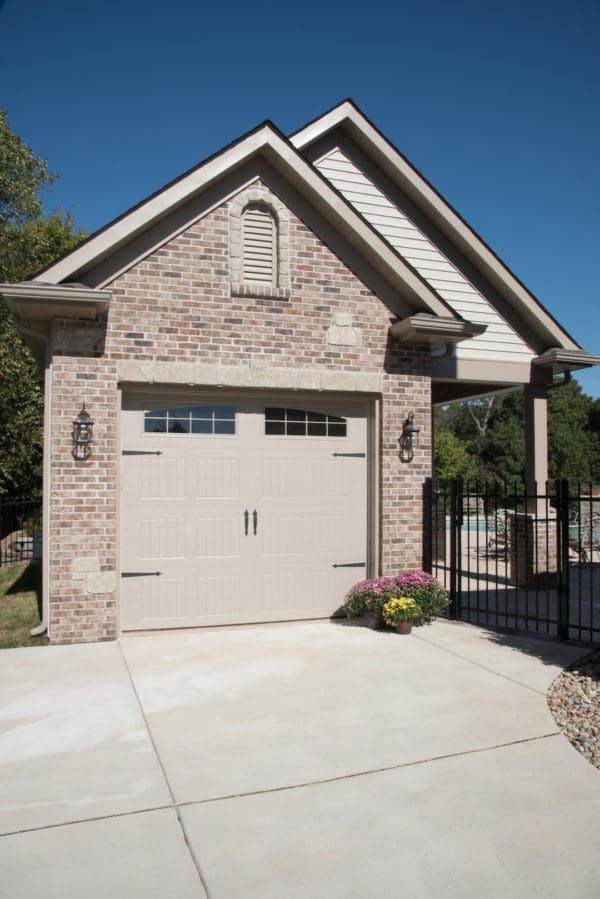 Austin Pointe Court | Garage & Pool House Renovation - Liston Design Build